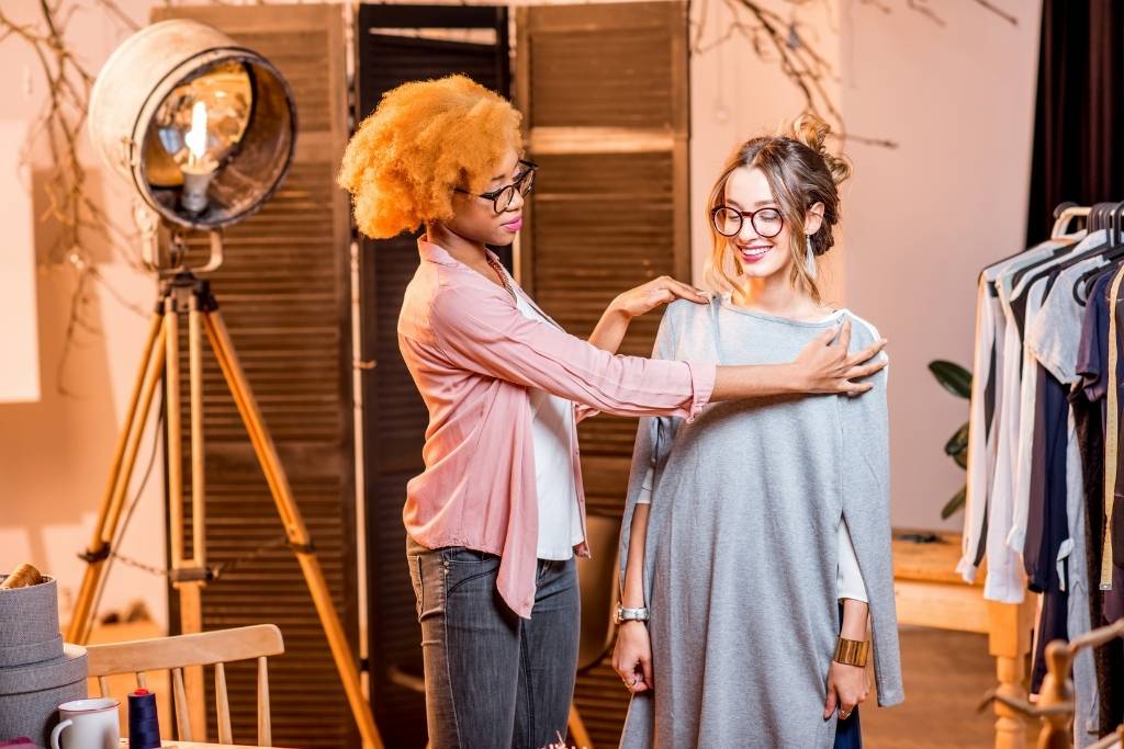 The Francophile's Style Guide: How to Dress Like French Women