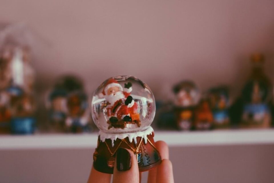 Snow Globes: A Very French History - Misadventures with Andi