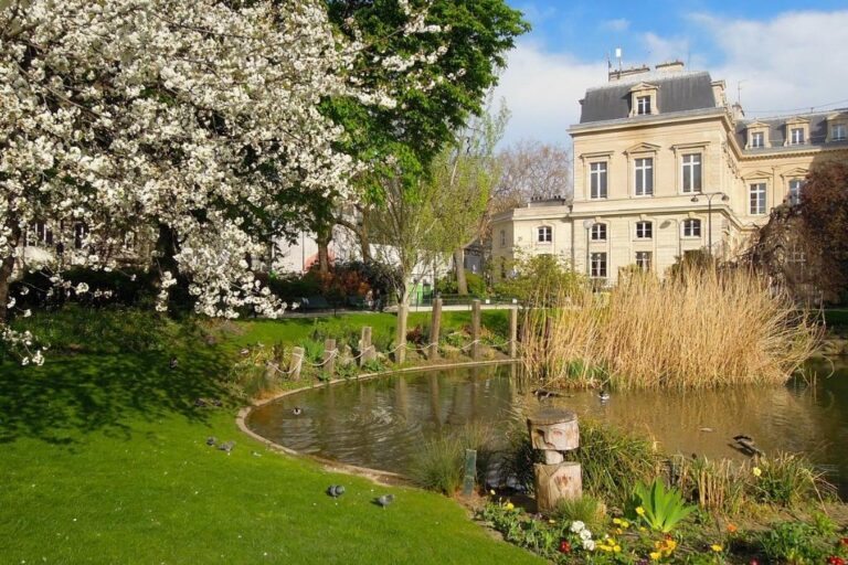 Gardens, (Green) Squares, and Parks in Paris